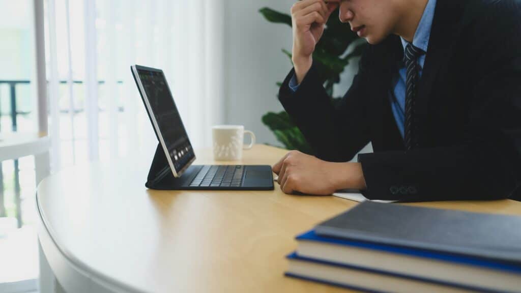 Ubrelvy Dosing Guide: How Many Pills Per Migraine, Per Day, and Per Month